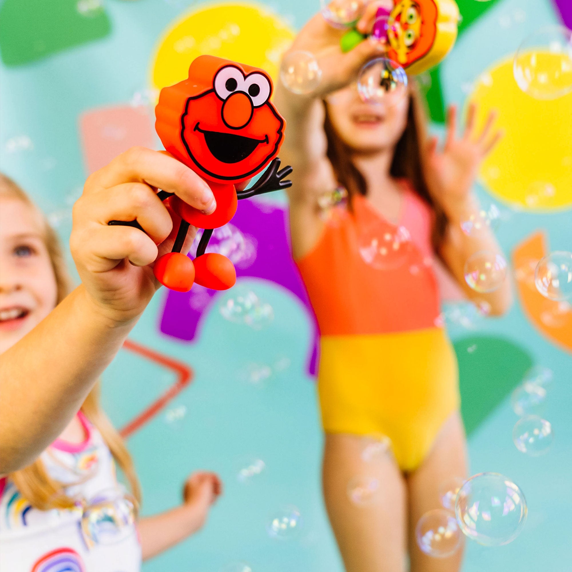 Sesame Street Water Activated Bath Toy - Elmo – glo pals canada